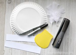 Silly Paper Plate Bird Hats Your Kids Will Love - I Heart Crafty Things