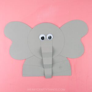 Fun Safari Crafts For Kids - I Heart Crafty Things