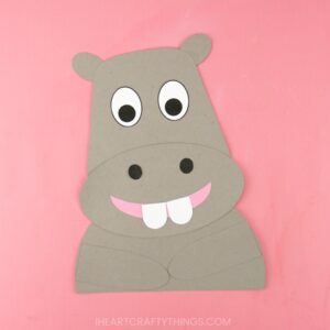 Fun Safari Crafts For Kids - I Heart Crafty Things